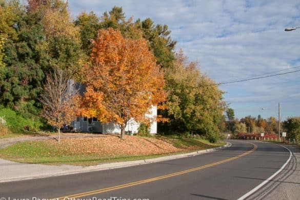 Get from Ottawa to Toronto by car, bus, train, plane, bike or trail ...